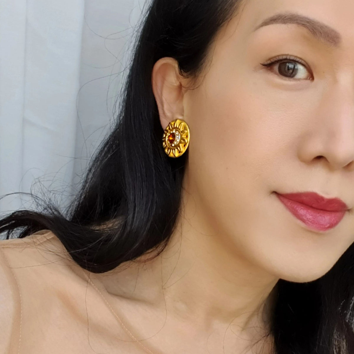 Clip Earrings - La victoire – Sony Chan Selects