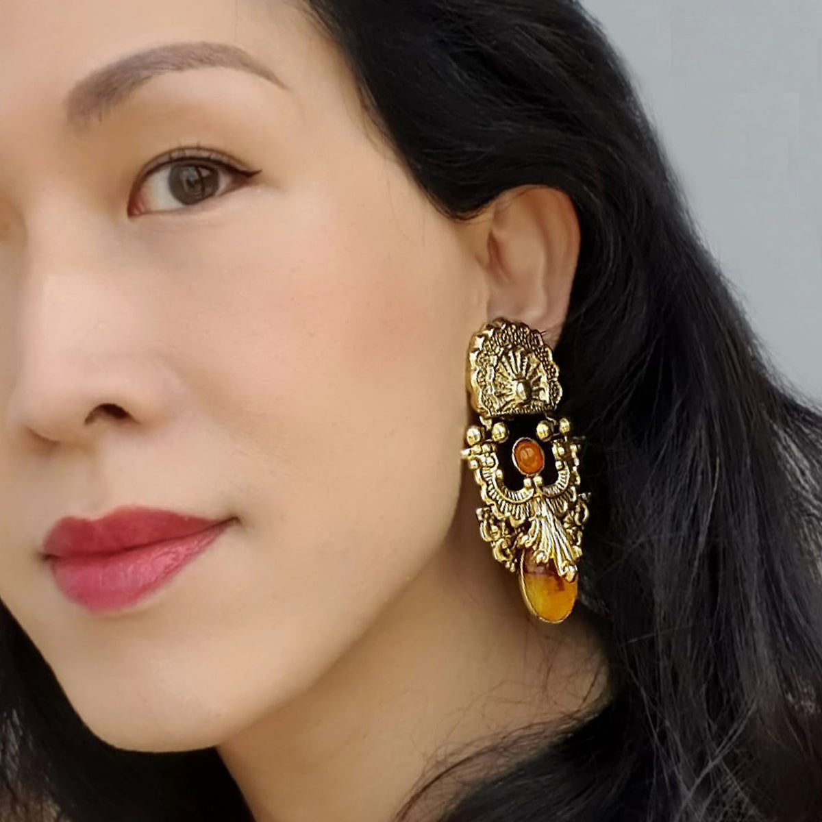Clip Earrings - Magnifique – Sony Chan Selects